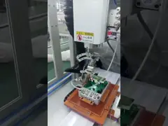 Fio de solda robótico da solda da máquina de 4 linhas centrais que alimenta o equipamento de solda automatizado