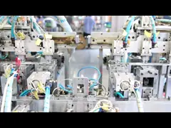 El conector hembra de 8 Pin RJ45 compensó/etiqueta del PWB que buscaba para arriba a través - agujeree el tipo