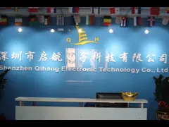 O ecrã LCD monocromático é equipado com um módulo de ligação