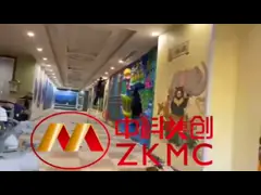 ZKMC 3D-Printmachine avec Wandstudium des cas réels (ZKMC 3D-프린터와 실제 사례를 연구하는 벽)