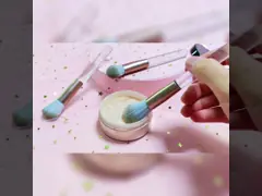 EYA-PMB031203   Makeup Powder Brush With Nylon Hair And Plastic Handle