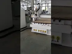 Straight line tool change