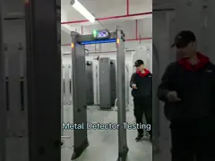 Η καινούρια κάμερα βρήκε ανιχνευτή μετάλλων.