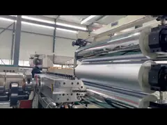 Ligne sur l‘extrusion de la feuille de PVC