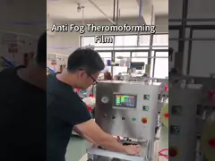 How does the automatic packaging machine package food?