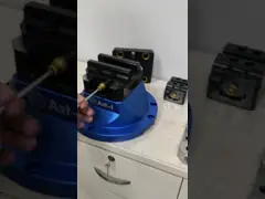 China CNC Horizontal Mill Machine Vise 0.02mm 4 Axis Manual Exchange for sale