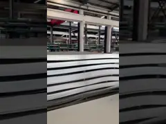 Het is een wit plat product met een uitstekende hittebestendigheid.