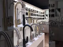 China Zinc Alloy Chrome Plated Kitchen Faucet Handle ODM Contemporary Style for sale