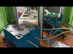 Green Color Vertical Injection Molding Machine With Rotary Table