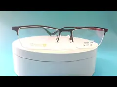 TD061 Elegante montatura in titanio per occhiali con forma semirimetrica e disegno rettangolare