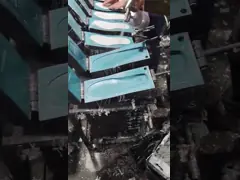 인솔용 방출 물질의 생산 과정은 중국 공장에서 사진으로 찍힌다