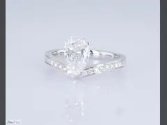 18k Pear Shape White Lab Grown Diamond Ring Princess Design For Gifts For Party