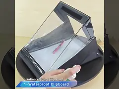 Gli studenti personalizzati all‘esterno Bild von Schreibtisch 한 구석에서