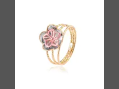 China Handcrafted 18kt Gold Rings: Luxury Jewelry with Timeless Appeal for sale