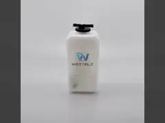 China Hitachi Coolant Expansion Tank For EX ZAX60/70 4431425 4397682 4197948 Auxiliary Water Tank Radiator Overflow Bottle for sale