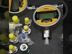 China Excavator Hydraulic Pressure Gauge with Dual Display - 1000 pcs/month Supply Capacity - $70-$100 Price Range for sale