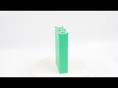 Cina Deep Cycle BMS AGV Lifepo4 batteria 12v 300ah ODM in vendita