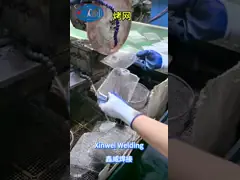 Welding barbecue net with seam welding machine