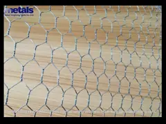 China 1-Inch Size Hex Netting Wire Mesh Made From Galvanized Steel In Silver for sale