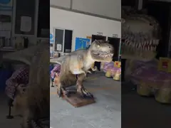 China Attractive Dinosaur Park Gate with Small Pterosaur Jurassic World Door for sale