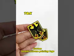 Custom silicone heat transfer logo customizable 3d silicon heat transfer logo Soft silicone logo for