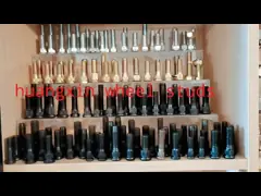 China Galvanized Hub Bolt for Cars Bolt Standard Size M12/M14 Grade 10.9 Hardness HRC 33-39 Finish Plain for sale