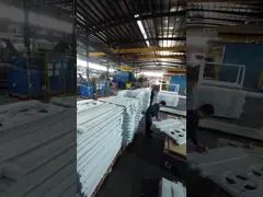 Cucine di vitello in polietilene bianco - attrezzature essenziali per le fattorie casearie