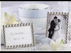 Les cadeaux de mariage sont faits de matériaux ABS