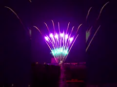 Chinese 130 Shots Christmas Festival Display Cake Fireworks 1.4G Outdoor For Party
