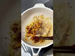 instant noodles, vermicelli, vegetables and egg tomato flavor
