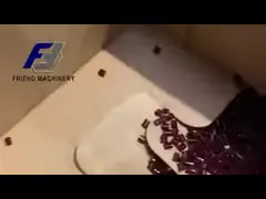 3Dプリンタで糸を作る機械が動いています