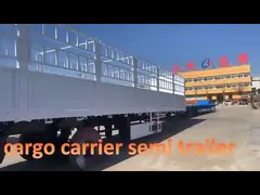 横壁のフェンス半トレーラー