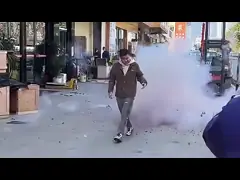 Let's cheer together in the new year