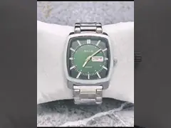 Orologio di quarzo in acciaio inossidabile resistente all' acqua per uomini e donne