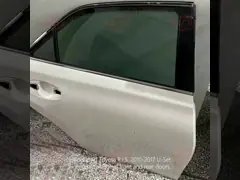 Cina T-Oyota R-EIZ 2010-2017 Used porta auto sostituzione parti anteriori e posteriori ricondizionate in vendita