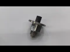 China 304 STAINLESS STEEL Hermetic Feedthrough Connectors for Thermal Cycle -60°C 100°C and Insulation Material Glass Or Ceramic for sale