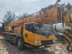 China 2017 XCMG Used Truck Crane 25T Fully Hydraulic Second Hand Truck Mounted Cranes for sale