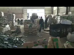 Cina Acciaio perforato C canale metallo a fessure Galvanizzato 50-300 mm canale C canale a fessure in vendita