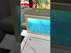 Bild von Holz montiert un der Wand des Tablets アンドロイド デバイス 向け PC