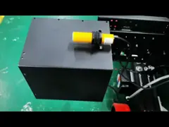 Clean the print head of the wall painting machine