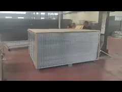 The packaging of 3D fence is actually completed like this