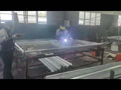This is how the 3D fence shipped to Australia was welded