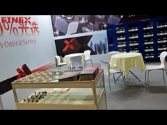 China ISO9001:2015 Certified Stainless Steel Pan Head Self Drilling Screw with Black Oxide Finish and Phillips Drive for sale