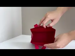 China Dark Green Gold Foil Paper Favor Boxes Wedding Candy Gift Bags For Party Birthday And Thank You Gifts for sale