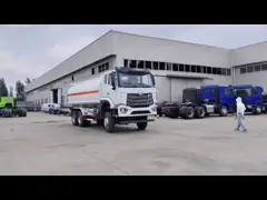 China Sinotruck Howo 6*4 Drive Mode 10 Tyre Oil Tanker Truck 25 Cubic 10 Meters Long LHD for sale