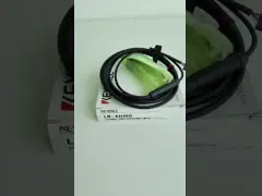 China LR-XH100 KEYENCE Sensor Head Separate Amplifier Model Adjustable Focus for sale