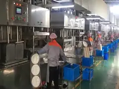 China Disposable Food Container Bagasse Bread Packing Box With PET Lid for sale