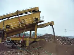 Cina Frantoio residuo della costruzione con capacità 100tph ed il prezzo franco fabbrica portatile mobile e del frantoio del frantoio in vendita