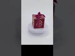 China Golden And White Candy Ribbon Gift Box Is Small And Exquisite. It Is Suitable For Gift Packaging And Parties. for sale