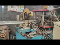 The production process of peach post is like this